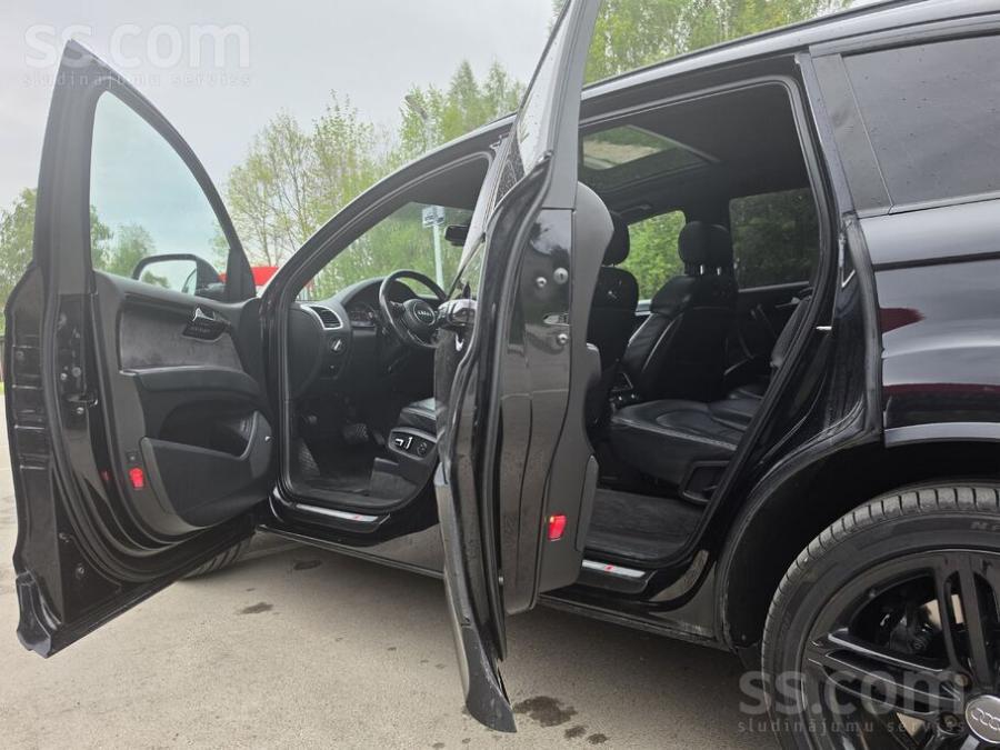 Black Audi Q7 2012 in Bauska, with an engine capacity of 4.20 L and mileage of 287 thousand km for 15500 €, photo 7 on AUTOMOTO.COM.LV