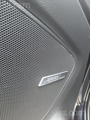 Black Audi Q7 2012 in Bauska, with an engine capacity of 4.20 L and mileage of 287 thousand km for 15500 €, photo 14 on AUTOMOTO.COM.LV