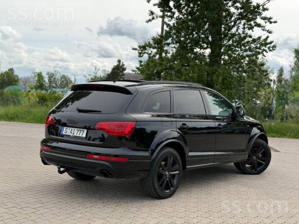 Black Audi Q7 2012 in Riga, with an engine capacity of 3.00 L and mileage of 0 thousand km for 13900 €, photo 2 on AUTOMOTO.COM.LV