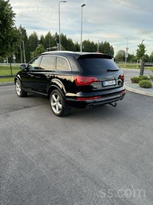 Melns Audi Q7 2012 Jelgava, ar dzinēja tilpumu 3.00 L un nobraukumu 370 tūkst. km par 9988 €, foto 16 vietnē AUTOMOTO.COM.LV