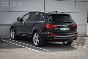 Black Audi Q7 2012 in Riga, with an engine capacity of 3.00 L and mileage of 277 thousand km for 11990 €, photo 7 on AUTOMOTO.COM.LV
