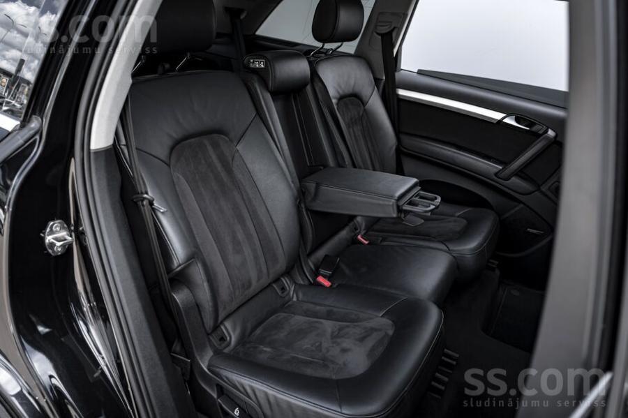 Black Audi Q7 2012 in Riga, with an engine capacity of 3.00 L and mileage of 277 thousand km for 11990 €, photo 13 on AUTOMOTO.COM.LV