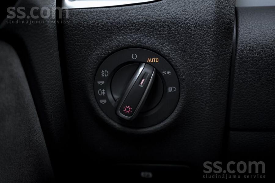Black Audi Q7 2012 in Riga, with an engine capacity of 3.00 L and mileage of 277 thousand km for 11990 €, photo 30 on AUTOMOTO.COM.LV