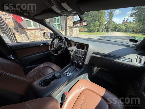 Black Audi Q7 2012 in Rezekne, with an engine capacity of 3.00 L and mileage of 272 thousand km for 10990 €, photo 8 on AUTOMOTO.COM.LV