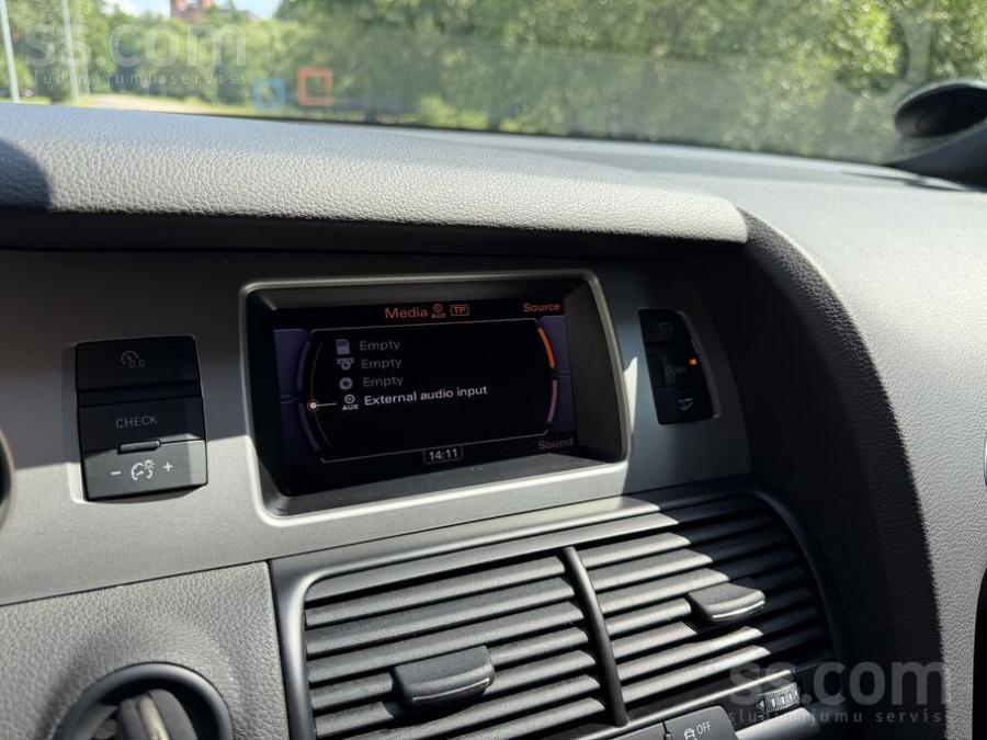 Melns Audi Q7 2012 Rēzekne, ar dzinēja tilpumu 3.00 L un nobraukumu 272 tūkst. km par 10990 €, foto 17 vietnē AUTOMOTO.COM.LV