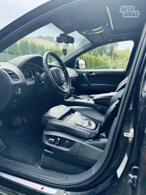 Black Audi Q7 2012 in Salcininkai, with an engine capacity of 3.00 L and mileage of 350 thousand km for 12500 €, photo 9 on AUTOMOTO.COM.LV