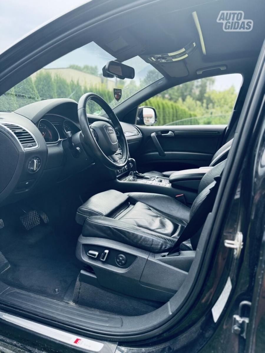 Black Audi Q7 2012 in Salcininkai, with an engine capacity of 3.00 L and mileage of 350 thousand km for 12500 €, photo 9 on AUTOMOTO.COM.LV