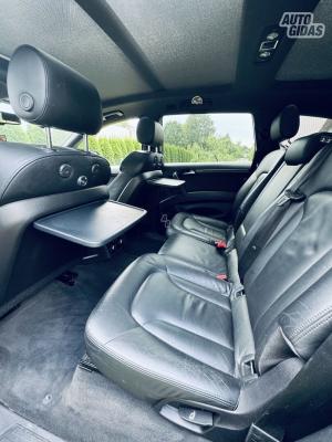 Black Audi Q7 2012 in Salcininkai, with an engine capacity of 3.00 L and mileage of 350 thousand km for 12500 €, photo 11 on AUTOMOTO.COM.LV