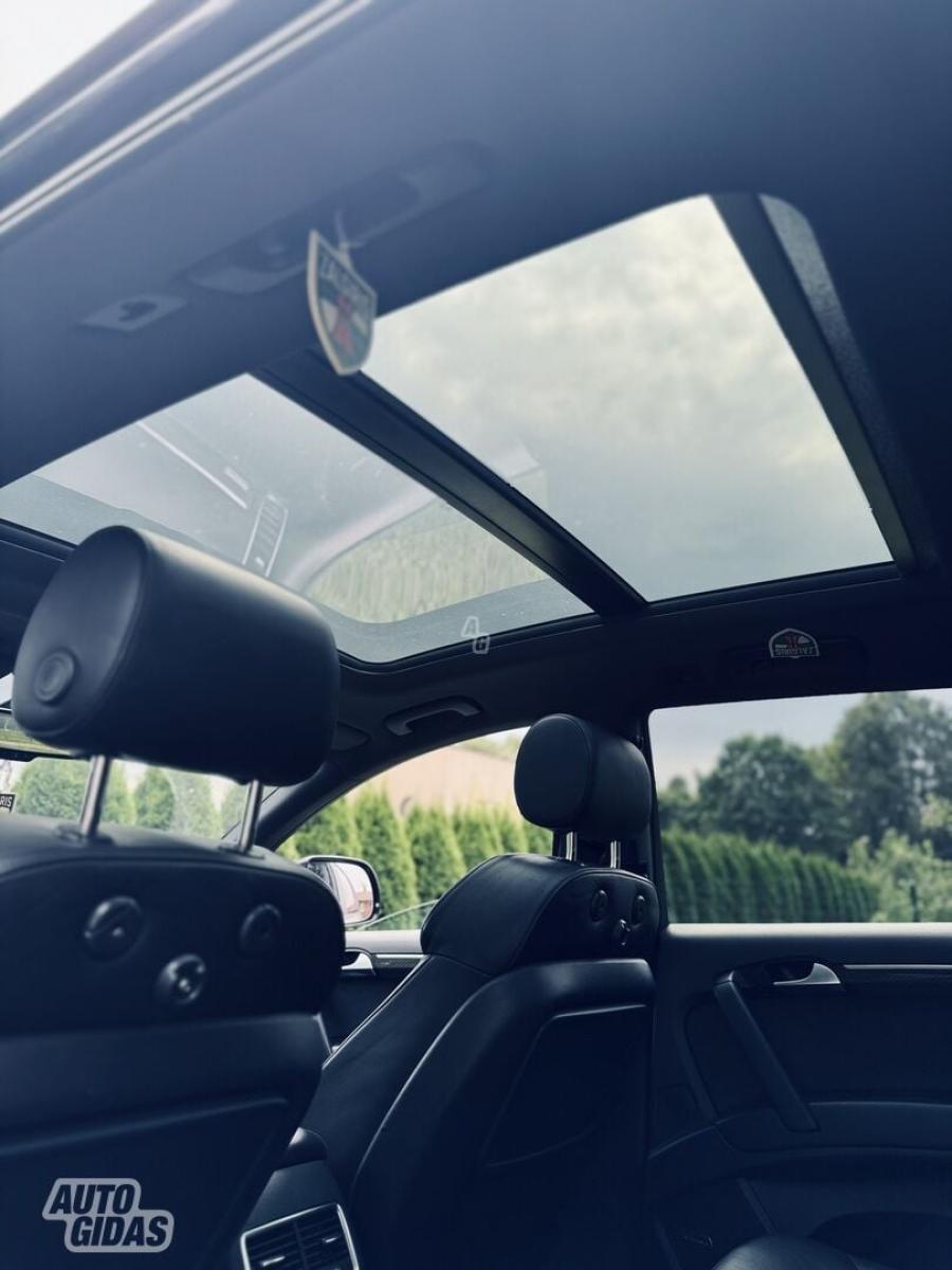 Black Audi Q7 2012 in Salcininkai, with an engine capacity of 3.00 L and mileage of 350 thousand km for 12500 €, photo 15 on AUTOMOTO.COM.LV