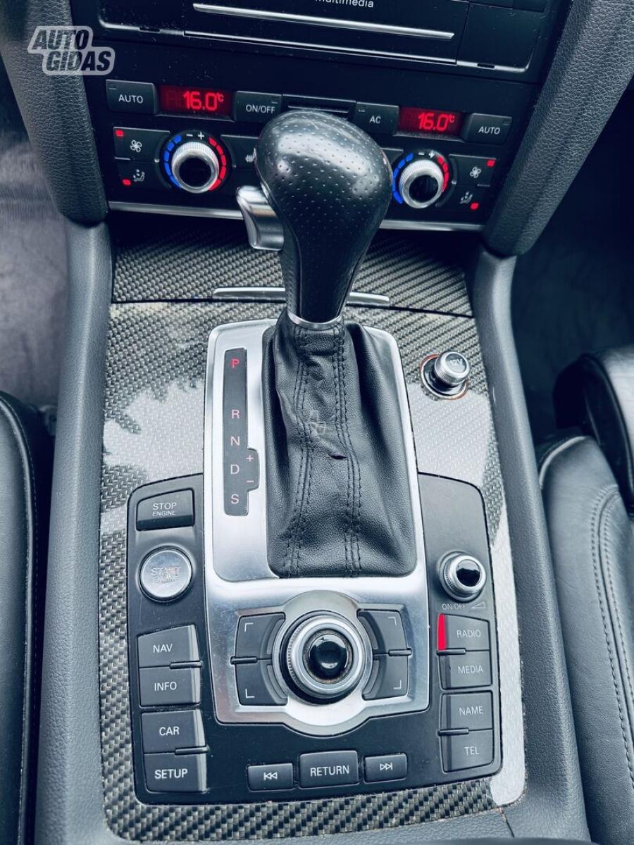 Black Audi Q7 2012 in Salcininkai, with an engine capacity of 3.00 L and mileage of 350 thousand km for 12500 €, photo 20 on AUTOMOTO.COM.LV