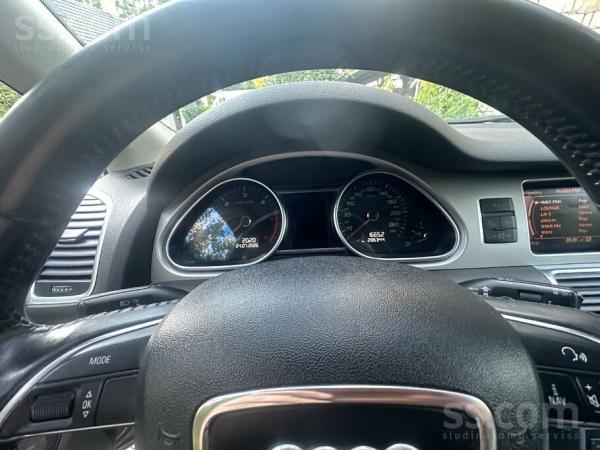 Black Audi Q7 2012 in Ogre, with an engine capacity of 3.00 L and mileage of 290 thousand km for 9500 €, photo 7 on AUTOMOTO.COM.LV
