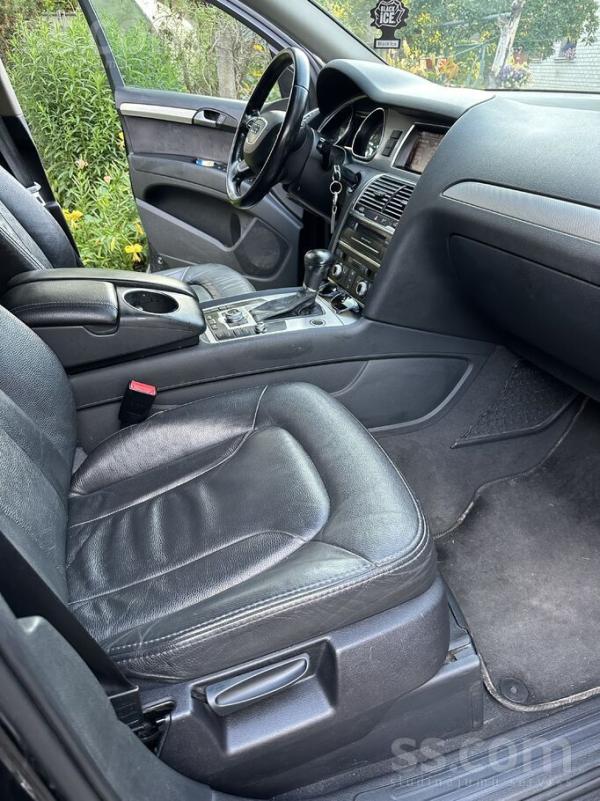 Black Audi Q7 2012 in Ogre, with an engine capacity of 3.00 L and mileage of 290 thousand km for 9500 €, photo 8 on AUTOMOTO.COM.LV