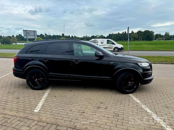 Black Audi Q7 2012 in Liepaja, with an engine capacity of 3.00 L and mileage of 263 thousand km for 13000 €, photo 7 on AUTOMOTO.COM.LV