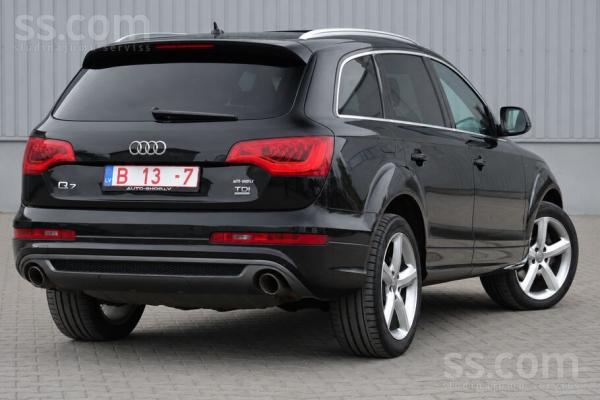 Audi Q7 2012 in Tukums on AUTOMOTO.COM.LV Black Audi Q7 2012 in Tukums, with an engine capacity of 3.00 L and mileage of 272 thousand km for 12500 €, photo 5 on AUTOMOTO.COM.LV