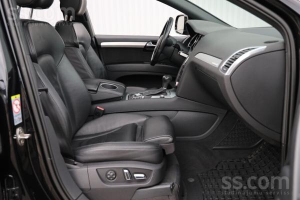 Audi Q7 2012 in Tukums on AUTOMOTO.COM.LV Black Audi Q7 2012 in Tukums, with an engine capacity of 3.00 L and mileage of 272 thousand km for 12500 €, photo 6 on AUTOMOTO.COM.LV