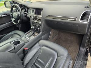 Melns Audi Q7 2012 Rīga, ar dzinēja tilpumu 3.00 L un nobraukumu 235 tūkst. km par 11590 €, foto 15 vietnē AUTOMOTO.COM.LV