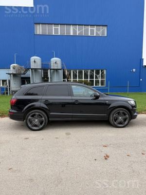Black Audi Q7 2012 in Rezekne, with an engine capacity of 3.00 L and mileage of 238 thousand km for 11800 €, photo 3 on AUTOMOTO.COM.LV