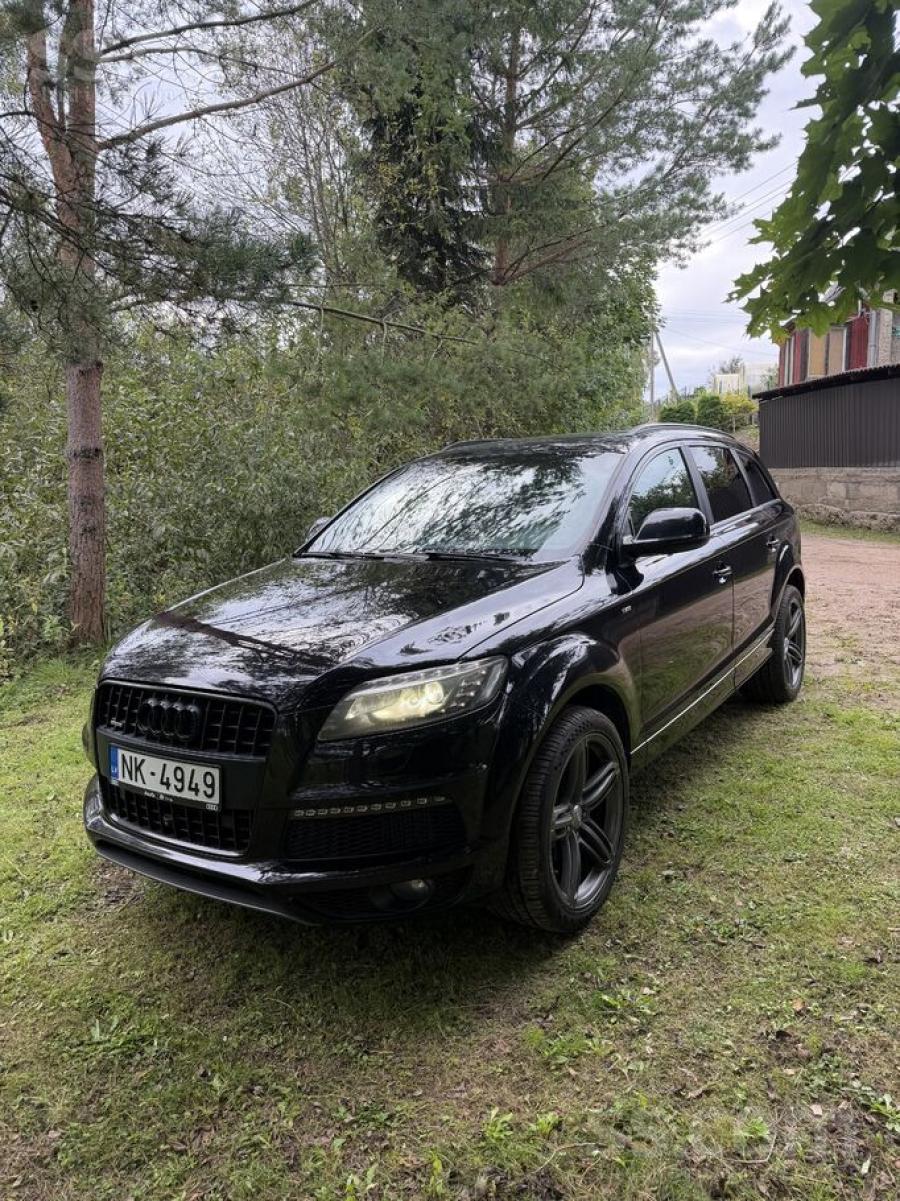 Black Audi Q7 2012 in Rezekne, with an engine capacity of 3.00 L and mileage of 238 thousand km for 11800 €, photo 8 on AUTOMOTO.COM.LV