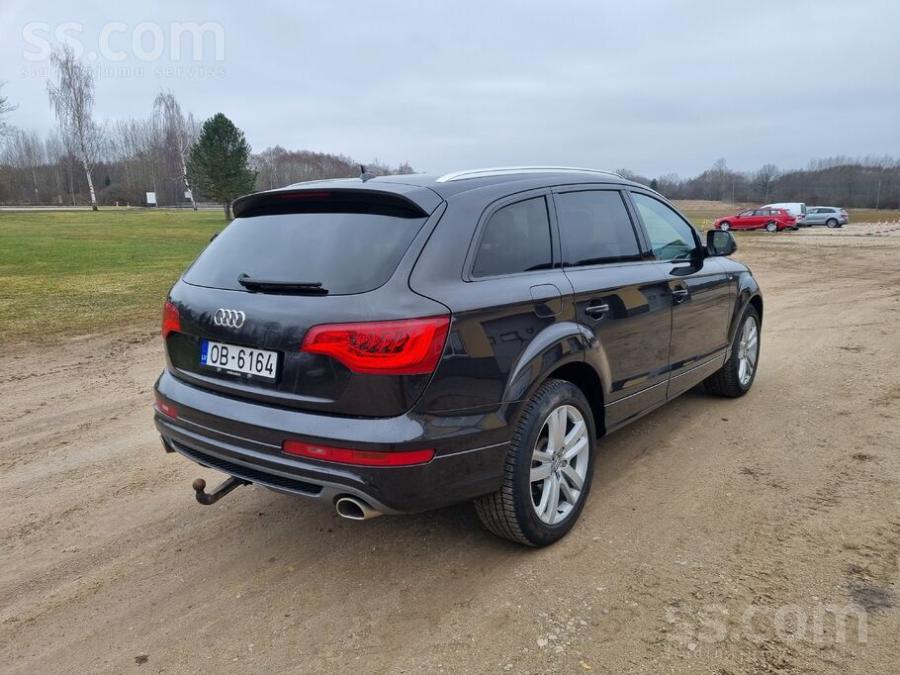 Black Audi Q7 2013 in Gulbene, with an engine capacity of 3.00 L and mileage of 280 thousand km for 12000 €, photo 3 on AUTOMOTO.COM.LV