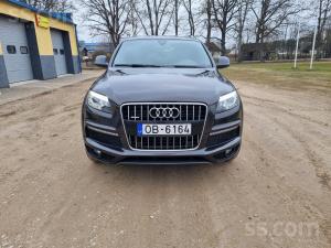 Black Audi Q7 2013 in Gulbene, with an engine capacity of 3.00 L and mileage of 280 thousand km for 12000 €, photo 5 on AUTOMOTO.COM.LV