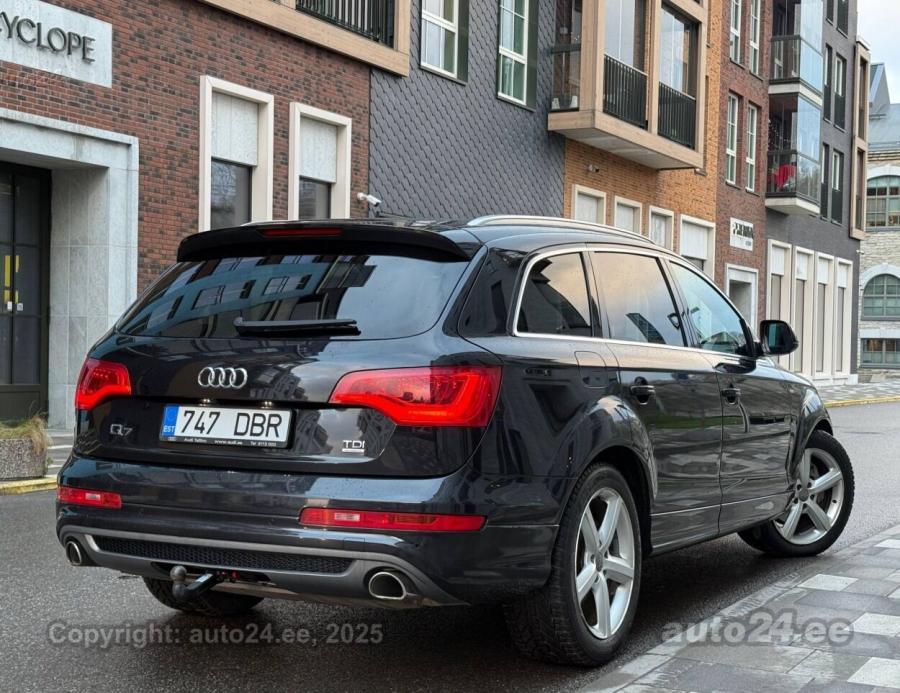 Melns Audi Q7 2013 Tallina, ar dzinēja tilpumu 3.00 L un nobraukumu 254 tūkst. km par 14990 €, foto 13 vietnē AUTOMOTO.COM.LV