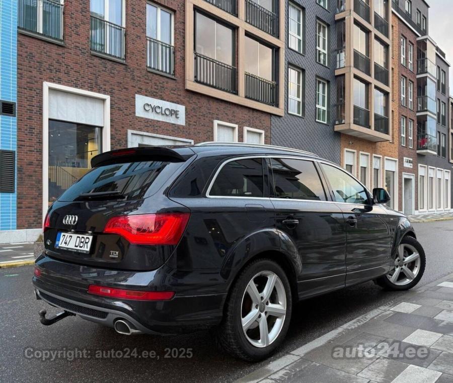 Melns Audi Q7 2013 Tallina, ar dzinēja tilpumu 3.00 L un nobraukumu 254 tūkst. km par 14990 €, foto 16 vietnē AUTOMOTO.COM.LV