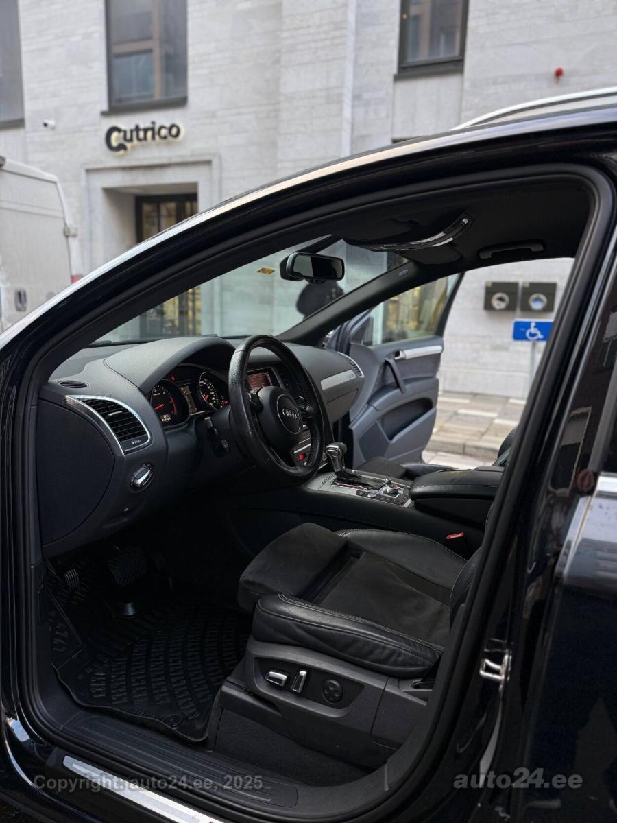 Melns Audi Q7 2013 Tallina, ar dzinēja tilpumu 3.00 L un nobraukumu 254 tūkst. km par 14990 €, foto 21 vietnē AUTOMOTO.COM.LV