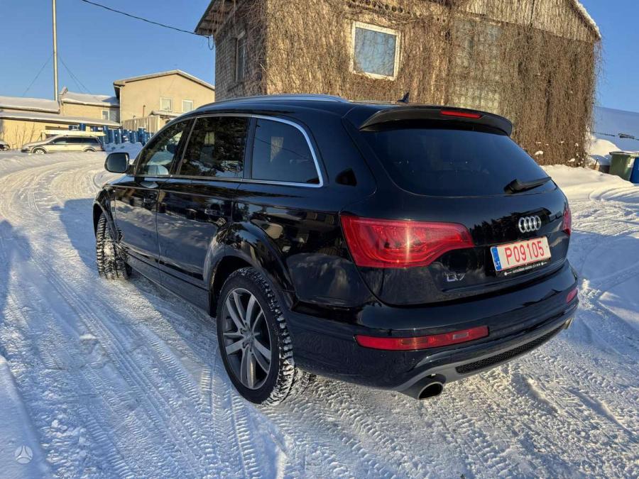 Black Audi Q7 2013 in Kaunas, with an engine capacity of 2.97 L and mileage of 281 thousand km for 12200 €, photo 8 on AUTOMOTO.COM.LV
