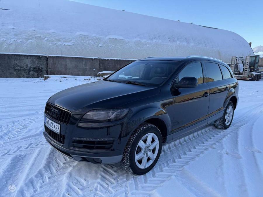 Black Audi Q7 2013 in Kupiskis, with an engine capacity of 2.97 L and mileage of 207 thousand km for 12600 €, photo 1 on AUTOMOTO.COM.LV