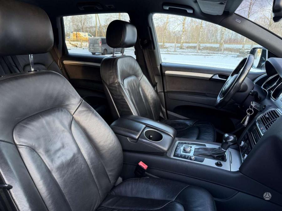 Melns Audi Q7 2013 Kupiškis, ar dzinēja tilpumu 2.97 L un nobraukumu 207 tūkst. km par 12600 €, foto 21 vietnē AUTOMOTO.COM.LV