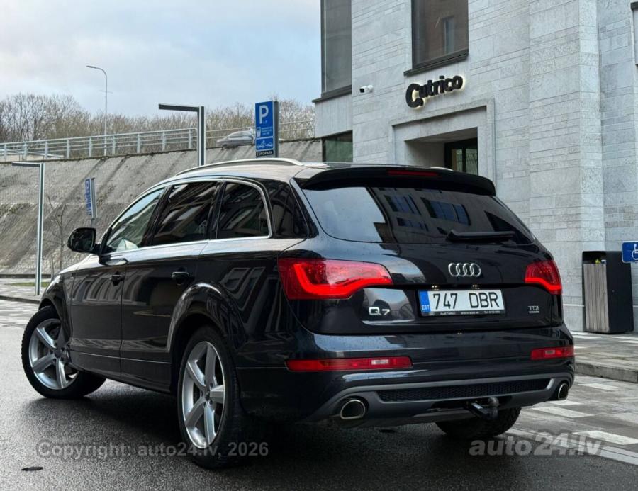Melns Audi Q7 2013 Tallina, ar dzinēja tilpumu 3.00 L un nobraukumu 254 tūkst. km par 13990 €, foto 11 vietnē AUTOMOTO.COM.LV