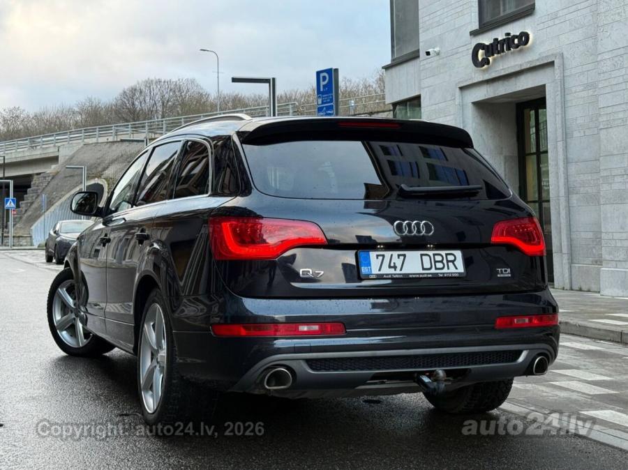 Melns Audi Q7 2013 Tallina, ar dzinēja tilpumu 3.00 L un nobraukumu 254 tūkst. km par 13990 €, foto 12 vietnē AUTOMOTO.COM.LV