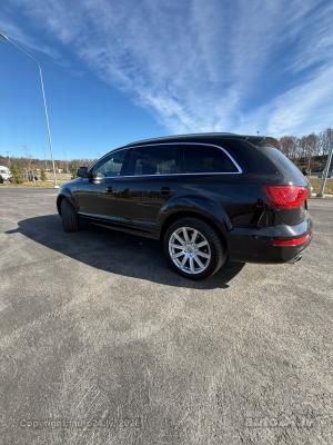 Black Audi Q7 2013 in Tallinn, with an engine capacity of 3.00 L and mileage of 227 thousand km for 14900 €, photo 9 on AUTOMOTO.COM.LV