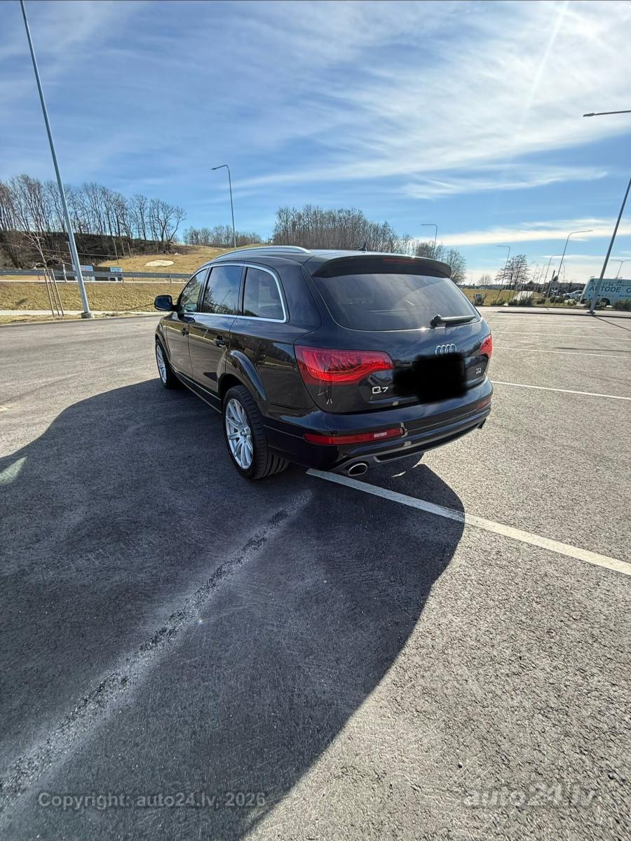 Black Audi Q7 2013 in Tallinn, with an engine capacity of 3.00 L and mileage of 227 thousand km for 14900 €, photo 12 on AUTOMOTO.COM.LV