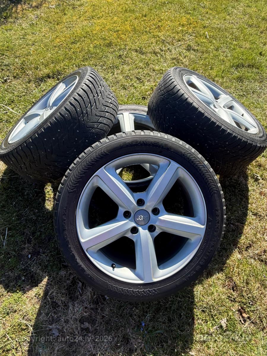 Black Audi Q7 2013 in Tallinn, with an engine capacity of 3.00 L and mileage of 227 thousand km for 14900 €, photo 13 on AUTOMOTO.COM.LV