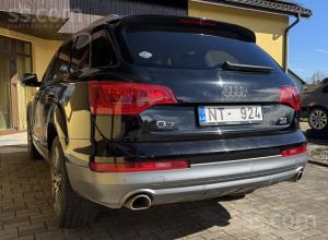 Melns Audi Q7 2013 Rīga, ar dzinēja tilpumu 3.00 L un nobraukumu 275 tūkst. km par 9500 €, foto 3 vietnē AUTOMOTO.COM.LV