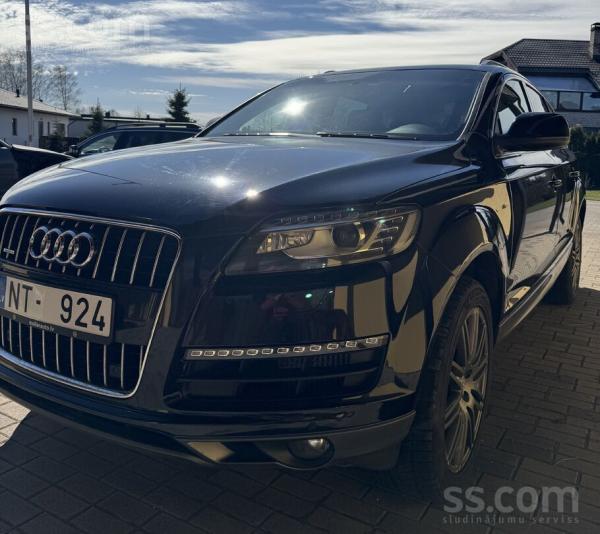 Melns Audi Q7 2013 Rīga, ar dzinēja tilpumu 3.00 L un nobraukumu 275 tūkst. km par 9500 €, foto 3 vietnē AUTOMOTO.COM.LV
