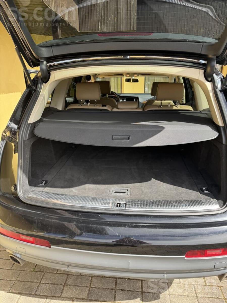 Melns Audi Q7 2013 Rīga, ar dzinēja tilpumu 3.00 L un nobraukumu 275 tūkst. km par 9500 €, foto 7 vietnē AUTOMOTO.COM.LV