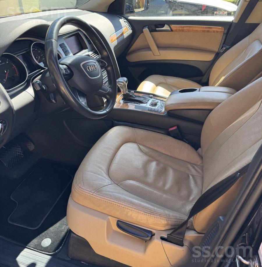 Melns Audi Q7 2013 Rīga, ar dzinēja tilpumu 3.00 L un nobraukumu 275 tūkst. km par 9500 €, foto 11 vietnē AUTOMOTO.COM.LV