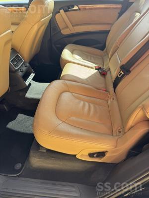 Melns Audi Q7 2013 Rīga, ar dzinēja tilpumu 3.00 L un nobraukumu 275 tūkst. km par 9500 €, foto 12 vietnē AUTOMOTO.COM.LV