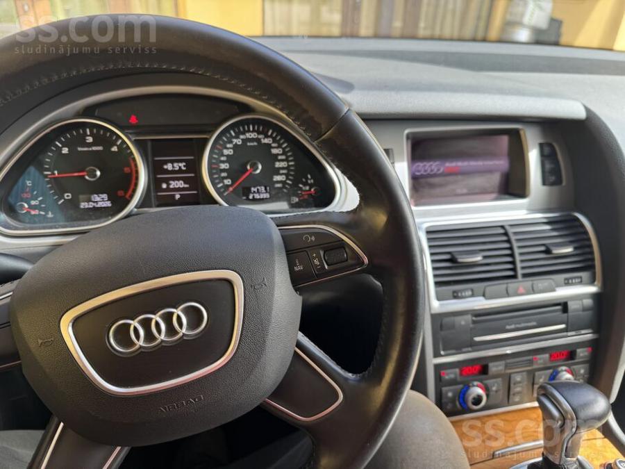 Melns Audi Q7 2013 Rīga, ar dzinēja tilpumu 3.00 L un nobraukumu 275 tūkst. km par 9500 €, foto 14 vietnē AUTOMOTO.COM.LV