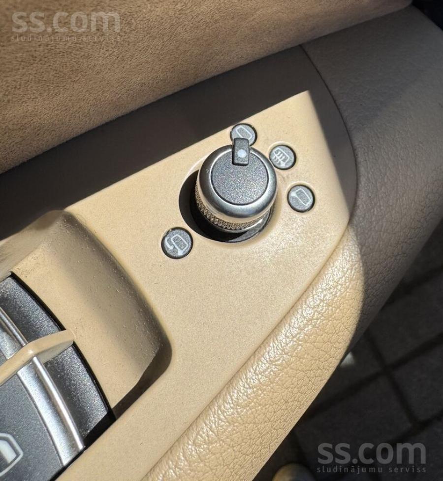 Melns Audi Q7 2013 Rīga, ar dzinēja tilpumu 3.00 L un nobraukumu 275 tūkst. km par 9500 €, foto 15 vietnē AUTOMOTO.COM.LV