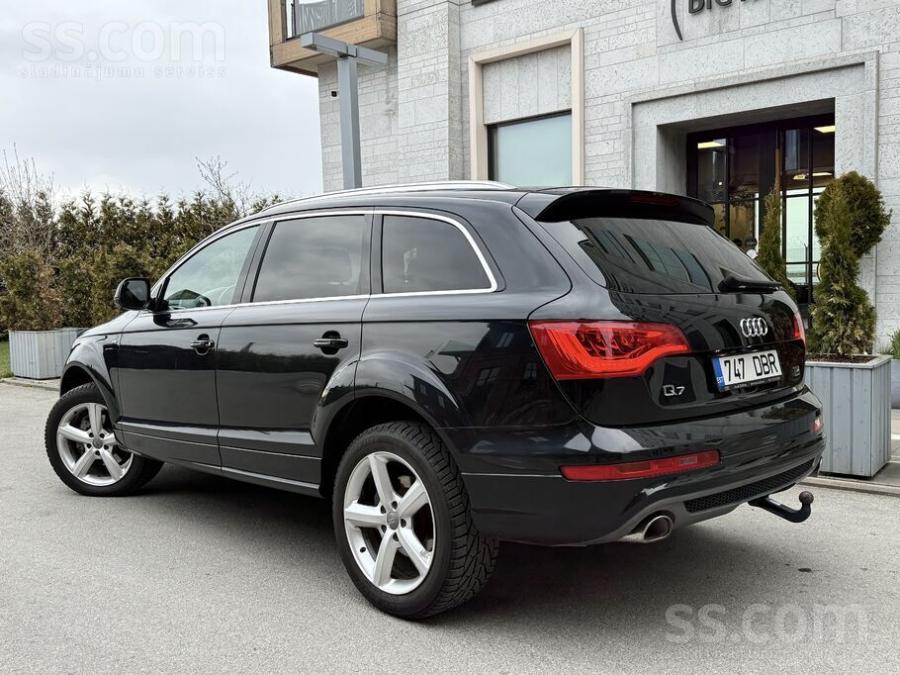 Melns Audi Q7 2013 Tallina, ar dzinēja tilpumu 3.00 L un nobraukumu 254 tūkst. km par 11999 €, foto 14 vietnē AUTOMOTO.COM.LV