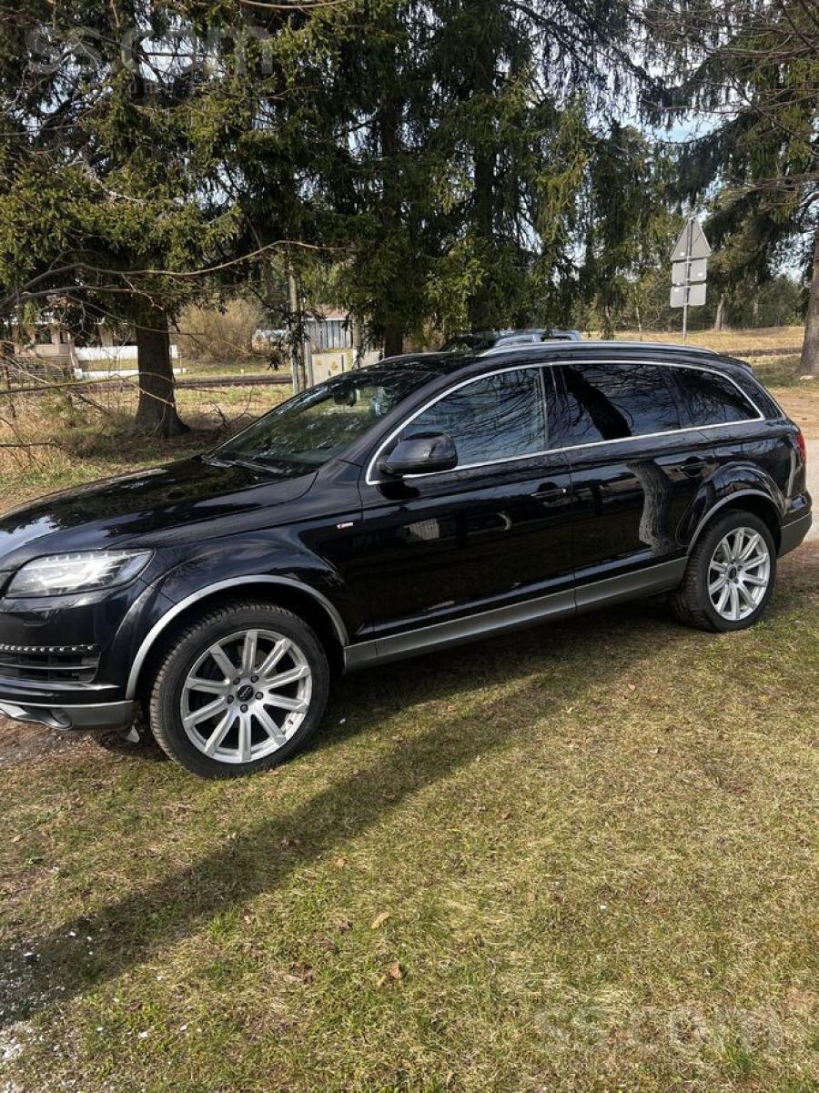 Melns Audi Q7 2013 Daugavpils, ar dzinēja tilpumu 3.00 L un nobraukumu 233 tūkst. km par 13999 €, foto 1 vietnē AUTOMOTO.COM.LV