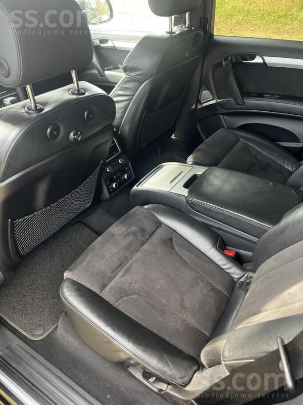 Black Audi Q7 2013 in Daugavpils, with an engine capacity of 3.00 L and mileage of 233 thousand km for 13999 €, photo 6 on AUTOMOTO.COM.LV