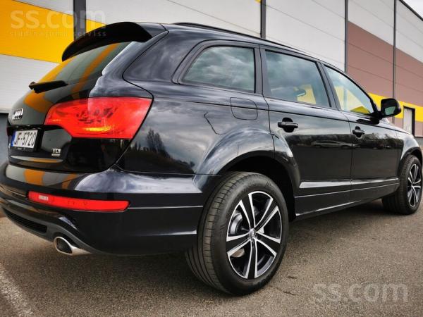 Black Audi Q7 2013 in Riga, with an engine capacity of 3.00 L and mileage of 260 thousand km for 10850 €, photo 9 on AUTOMOTO.COM.LV