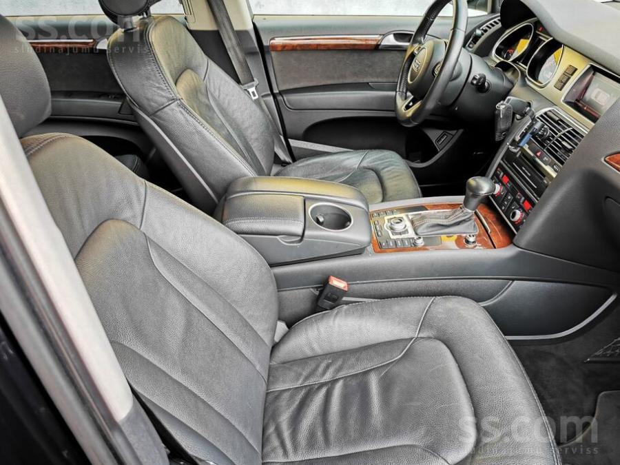 Melns Audi Q7 2013 Rīga, ar dzinēja tilpumu 3.00 L un nobraukumu 260 tūkst. km par 10850 €, foto 18 vietnē AUTOMOTO.COM.LV