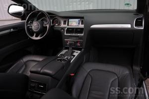 Black Audi Q7 2013 in Tukums, with an engine capacity of 3.00 L and mileage of 248 thousand km for 13490 €, photo 9 on AUTOMOTO.COM.LV