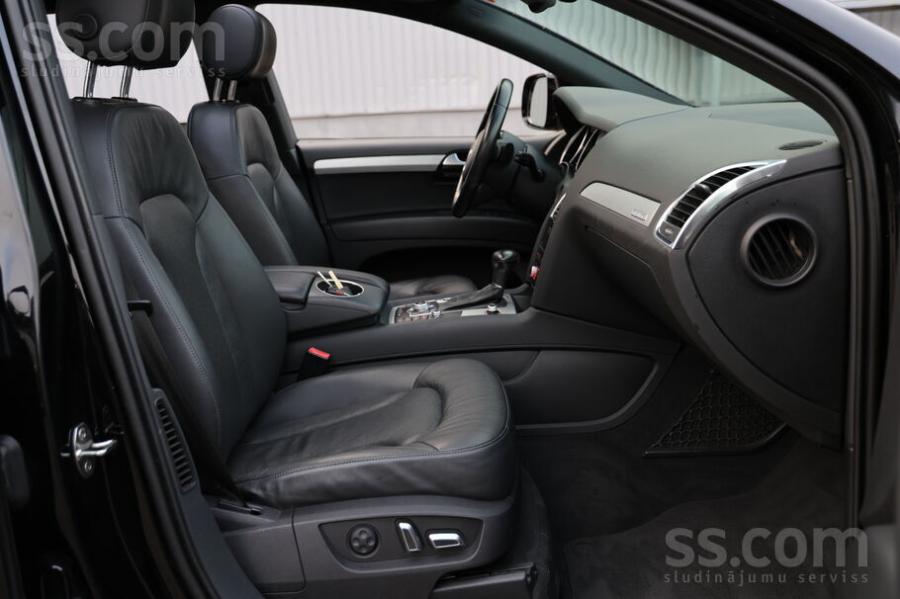 Black Audi Q7 2013 in Tukums, with an engine capacity of 3.00 L and mileage of 248 thousand km for 13490 €, photo 10 on AUTOMOTO.COM.LV