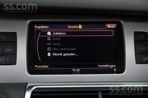 Black Audi Q7 2013 in Tukums, with an engine capacity of 3.00 L and mileage of 248 thousand km for 13490 €, photo 25 on AUTOMOTO.COM.LV